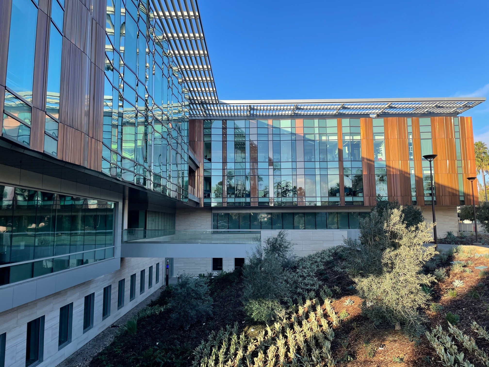 Tianqiao and Chrissy Chen Neuroscience Research Building